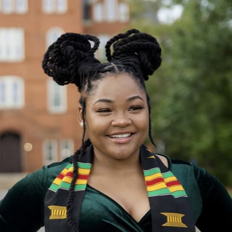 Toya Pitts – BestColleges.com